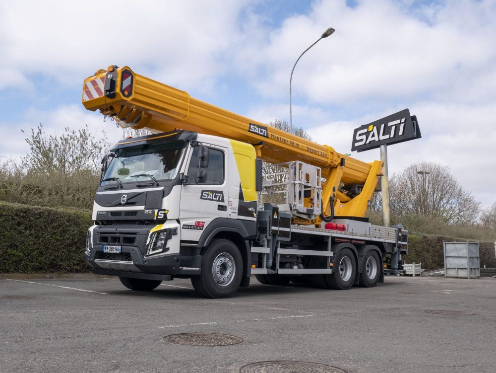 Le T480 HF, nouveau camion nacelle PL 48m - SALTI